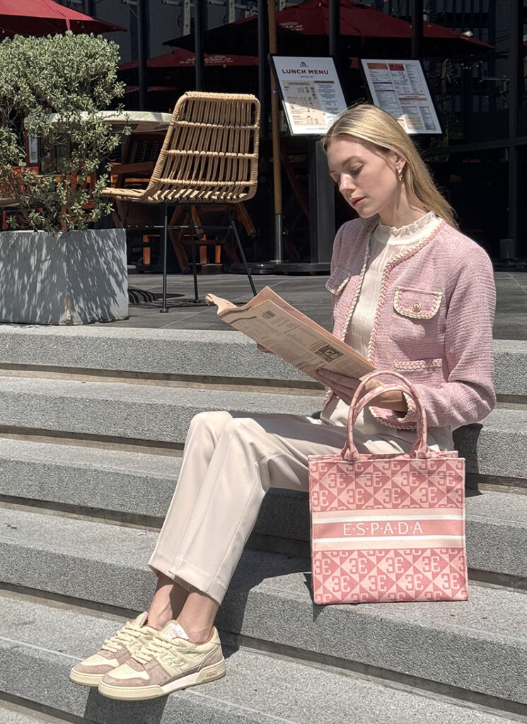 ESPADA – Discover the perfect and neat outfits that represent who you are.
